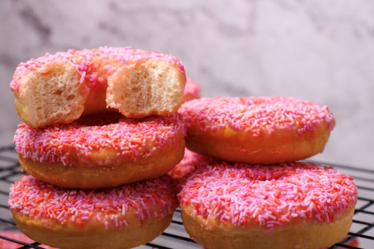 Pink Donuts - Easy Everyday Food