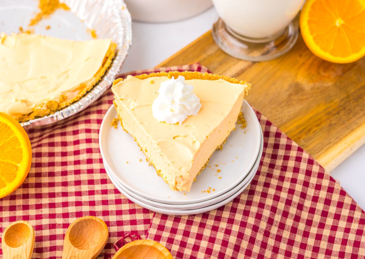 11 pie recipes that make cutting smaller slices feel pointless - Easy ...